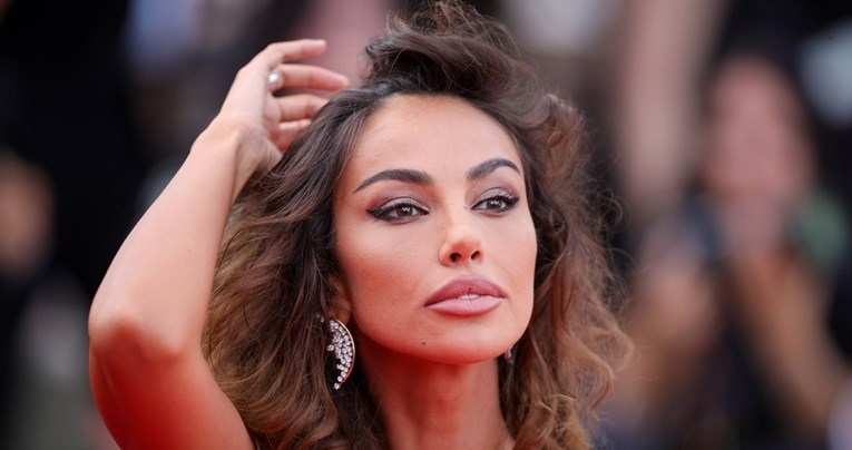 Rumunjka koju zovu najljepšom ženom svijeta objavila fotografije bez ...