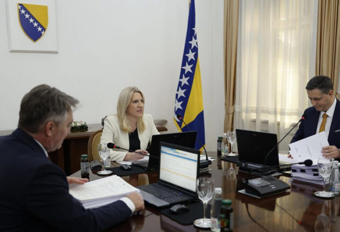 Kome su dosad Bećirović, Komšić i Cvijanović dali novac: Za liječenje ...