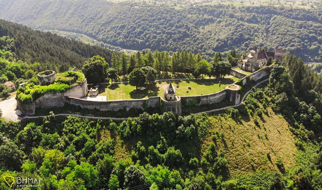 (FOTO) Stari grad Ostrožac nalazi se na listi nacionalnih spomenika BiH