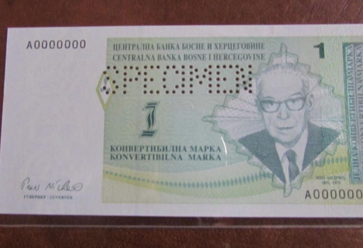 Jedna konvertibilna marka prodaje se za hiljadu dolara na eBayu