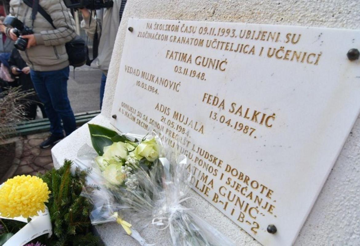 Ubijeni s olovkama u ruci: Dan kada su poginuli Fatima Gunić i njeni ...