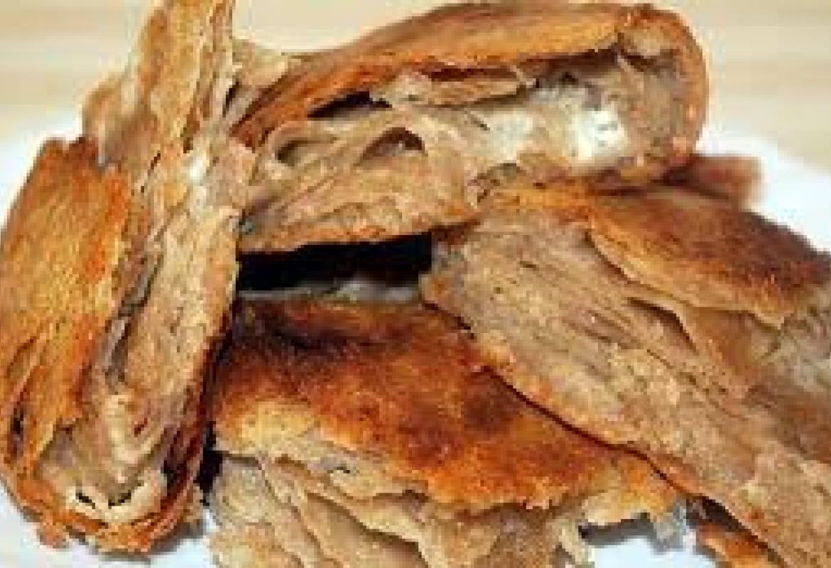 Krajiška kraljica sofre: Tradicionalno jelo maslenica "paše" sama ili ...