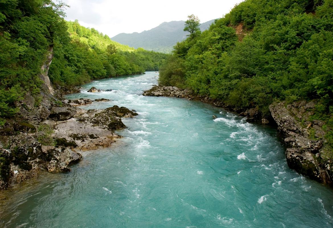 Prirodni fenomen: Znate li da se jedina rijeka koja teče uzvodno nalazi ...