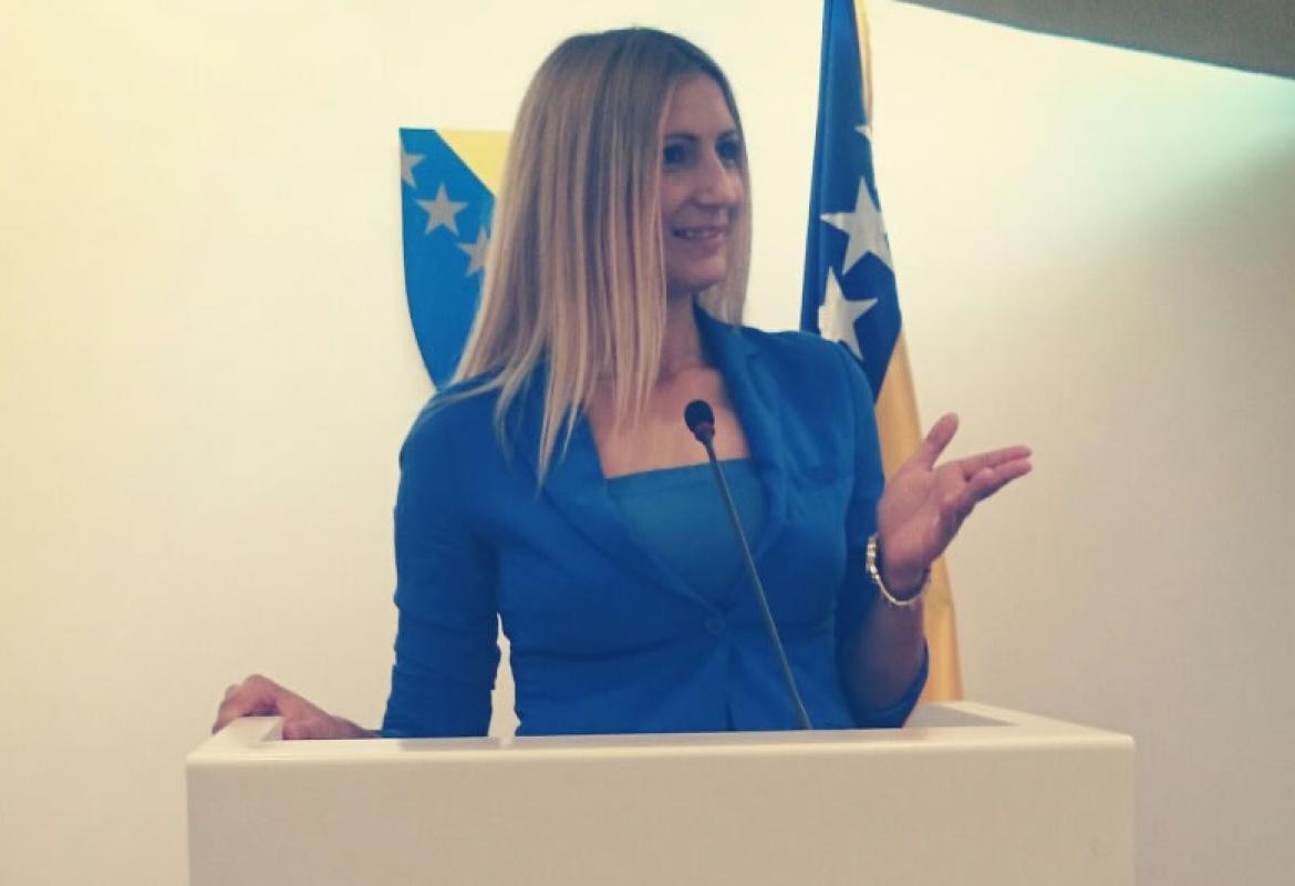 Hadžić-Bećirspahić: Vlada FBiH treba osigurati novčanu pomoć policiji i ...