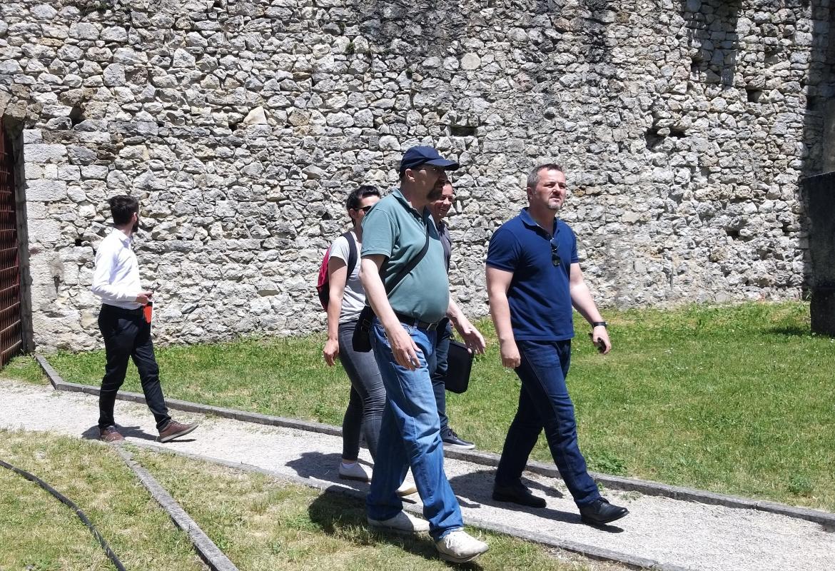 Grad Cazin nastavlja ulaganja u rekonstrukciju jedinstvenog kompleksa ...