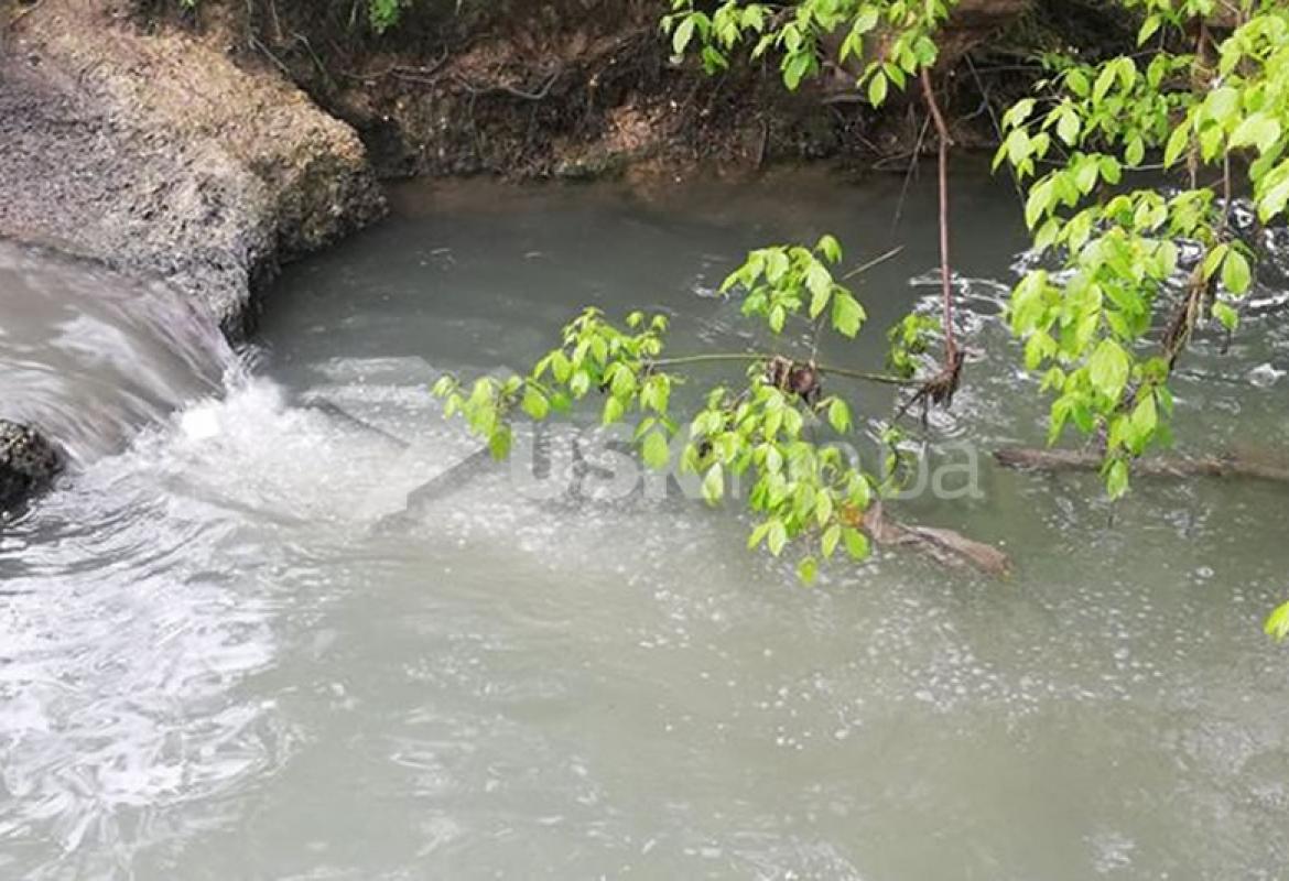 Novo zagađenje rijeke Une - Pogledajte šta sve odllazi u rijeku/ (VIDEO)