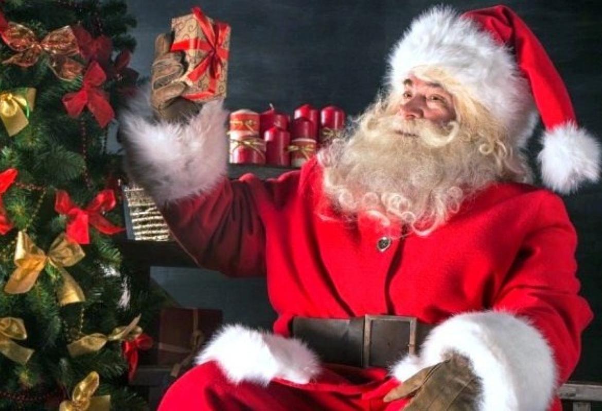 Djed Mraz otvorio božićnu sezonu