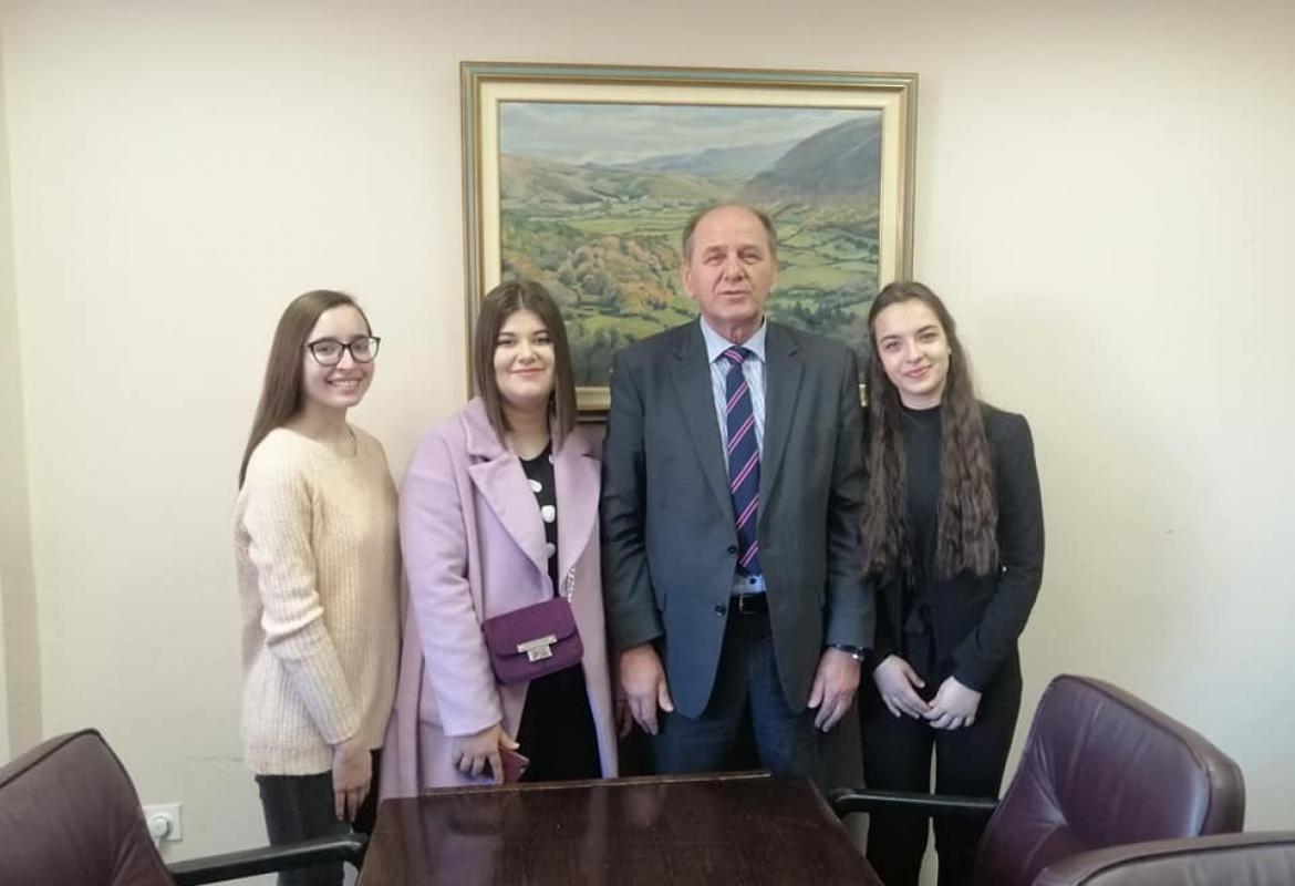 Ministar Adnan Alagić podržao projekat učenica Srednje medicinske škole ...