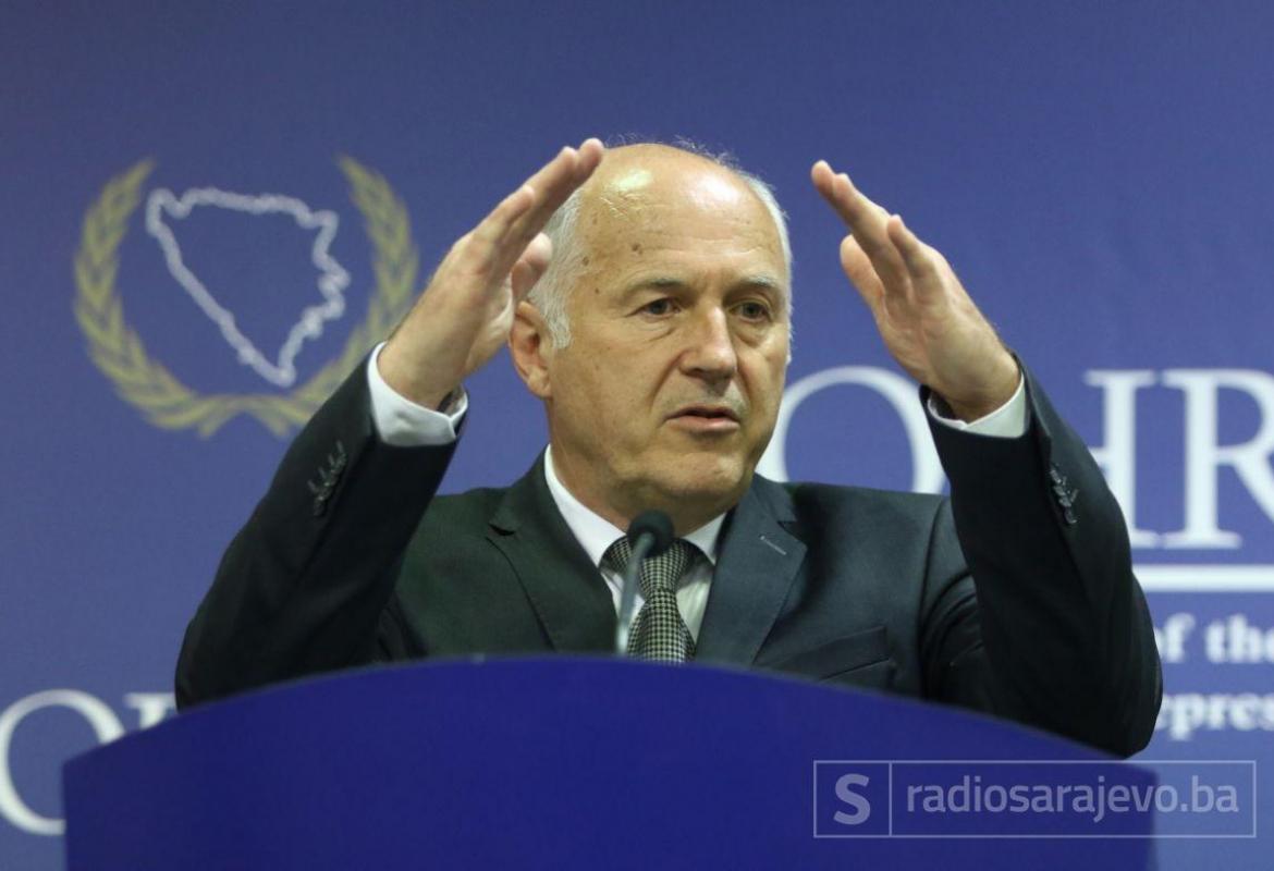 Valentin Inzko u Parizu upozorio na nepoštivanje presuda Ustavnog suda BiH