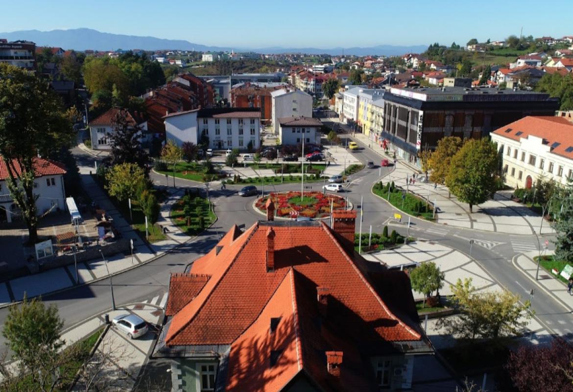 FOTO/ Odluka o skraćenom radnom vremenu u Gradskoj upravi Cazin
