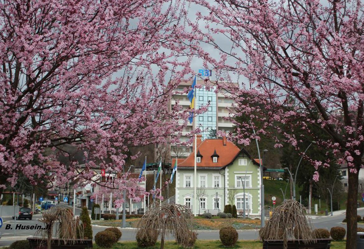 Grad Cazin: Evidentirane tri intervencije Vatrogasne jedinice Cazin i teža saobraćajna nesreća u ...