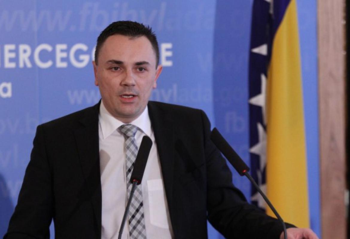 Ajdinović: Na graničnim prijelazima izdato 20.157 rješenja o izolaciji