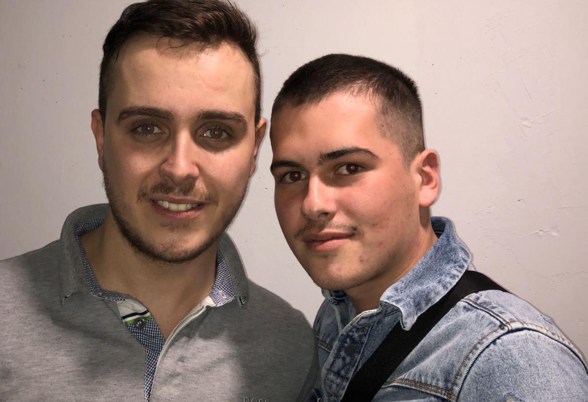 PRIČA O ŽIVOTU DVA BOSANCA: ADI ZBOG DJEVOJKE AJŠE NAPUSTIO BOSNU ...