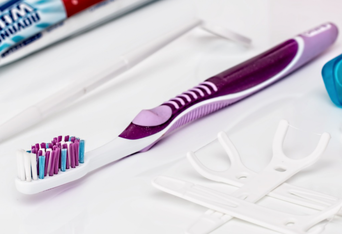 Ako nakon upotrebe četkicu za zube isperete samo vodom zdravlje bi vam ...