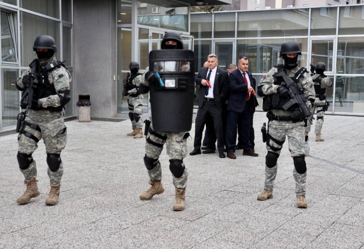 Simulacija krize: MUP KS u zajedničkoj vježbi s tjelohraniteljima ...