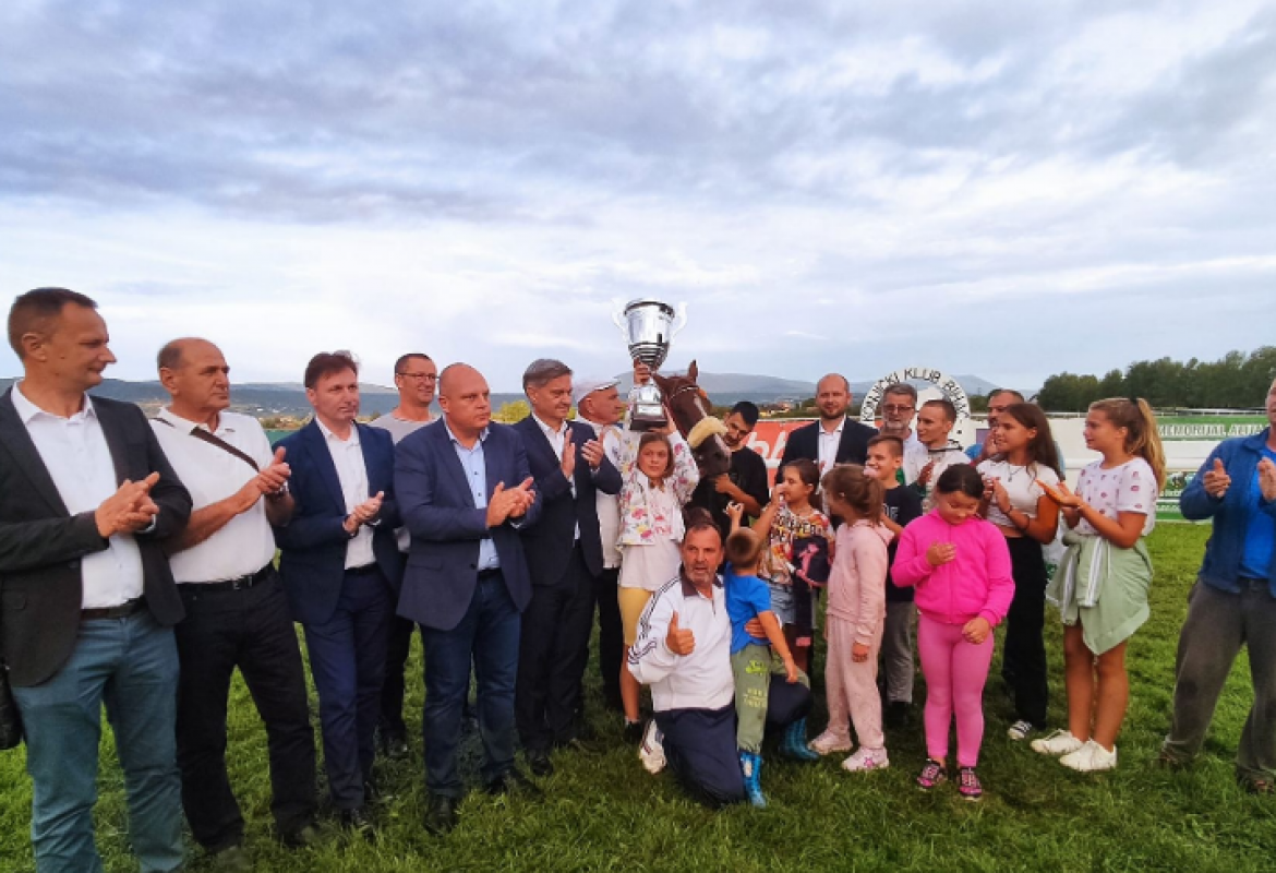 Održan memorijal Alija Izetbegović: Ove godine nije došao Didov sin, pa ...