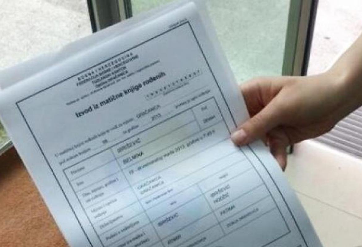 U Sanskom Mostu međunarodni rodni list 30 KM, a u Sarajevu 4 KM