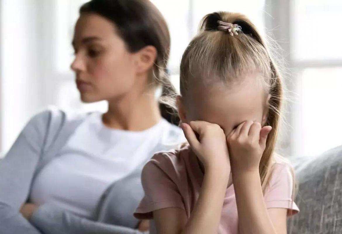 Preuranjeni pubertet kod djece: Zašto se javlja i kako ga prepoznati?