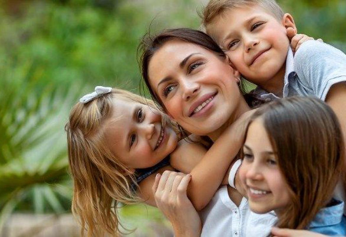 Prema Frojdovoj teoriji: Od majke zavisi hoće li dijete biti slabić