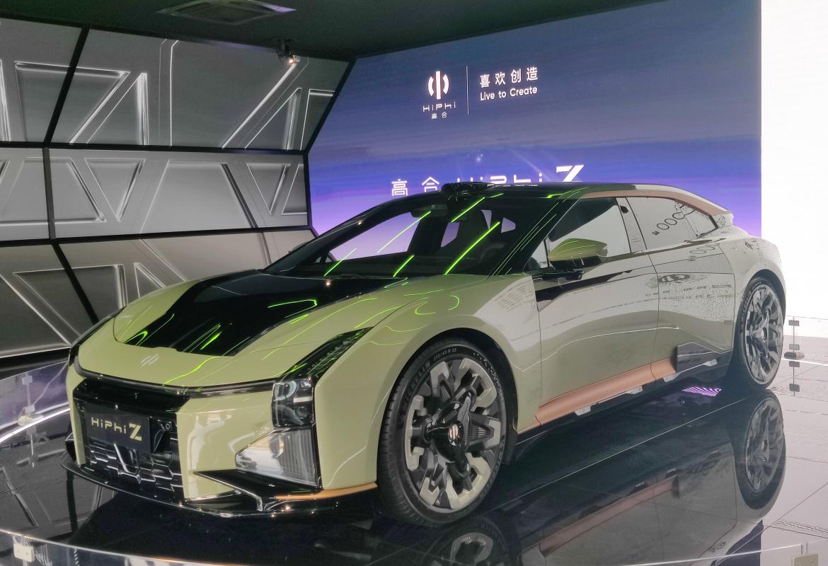 HiPhi Z je kineski električni sedan s više od 600 KS