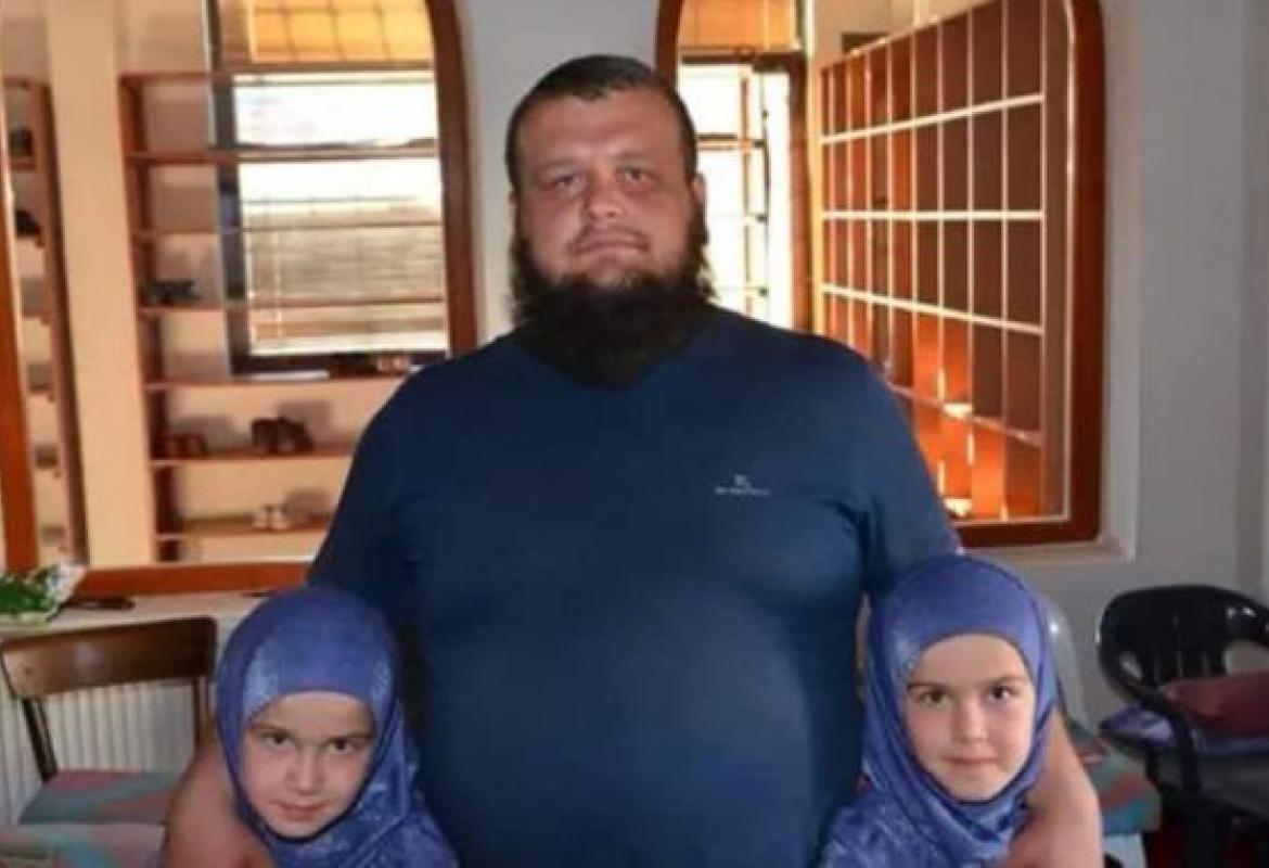 Fatma i Aiša proučile zadnje stranice Kur’ana napamet sure Tahrim i ...