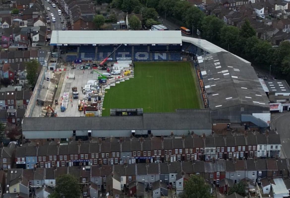 Najčudniji stadion Premiershipa na kojeg se ulazi kroz haustor danas ...