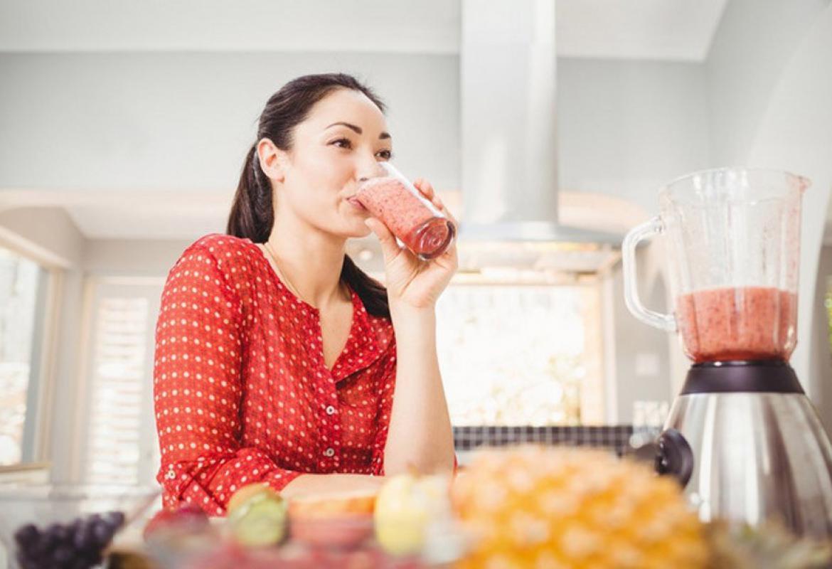 Napitak koji se smatra zdravim zapravo uzrokuje upale i salo na stomaku