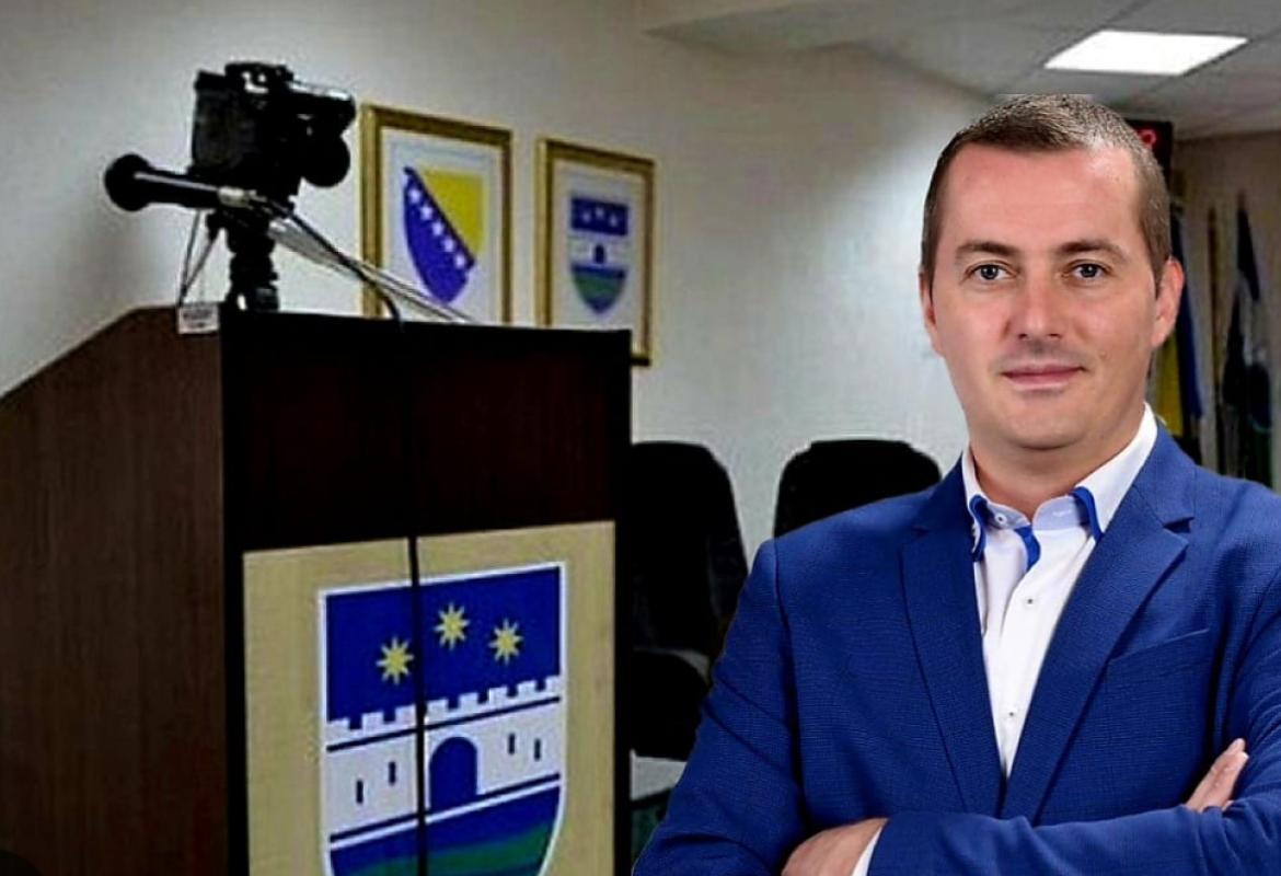 Bihaćki vijećnik Adnan Lipovača napustio sve funkcije u Stranci za BiH