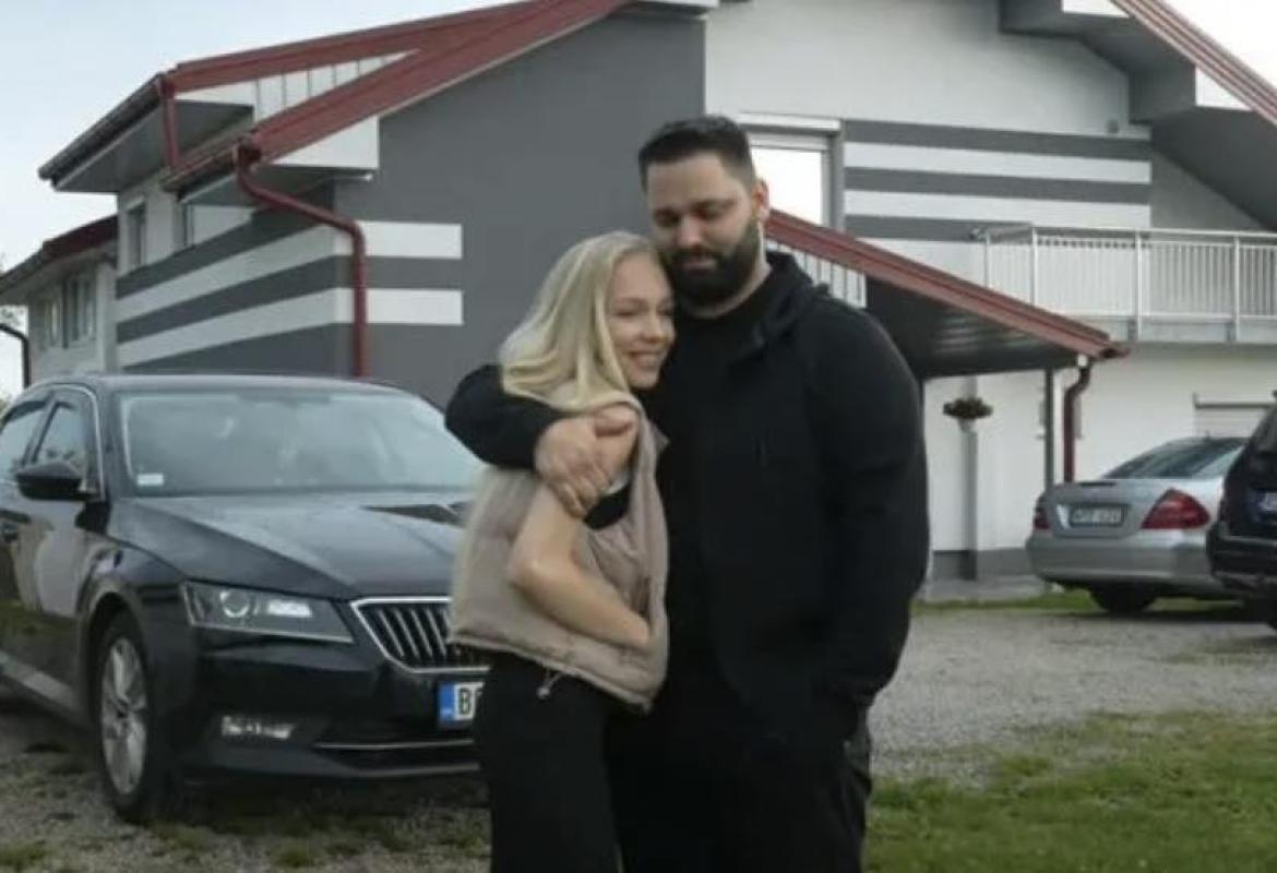 Grand u Cazinu: Kuća Đule Drini odiše luksuzom, posjeduje čak i svoj muzički studio (FOTO)