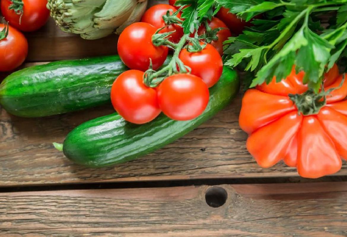Kako da znate da li su paradajz i krastavac naprskani pesticidima ...