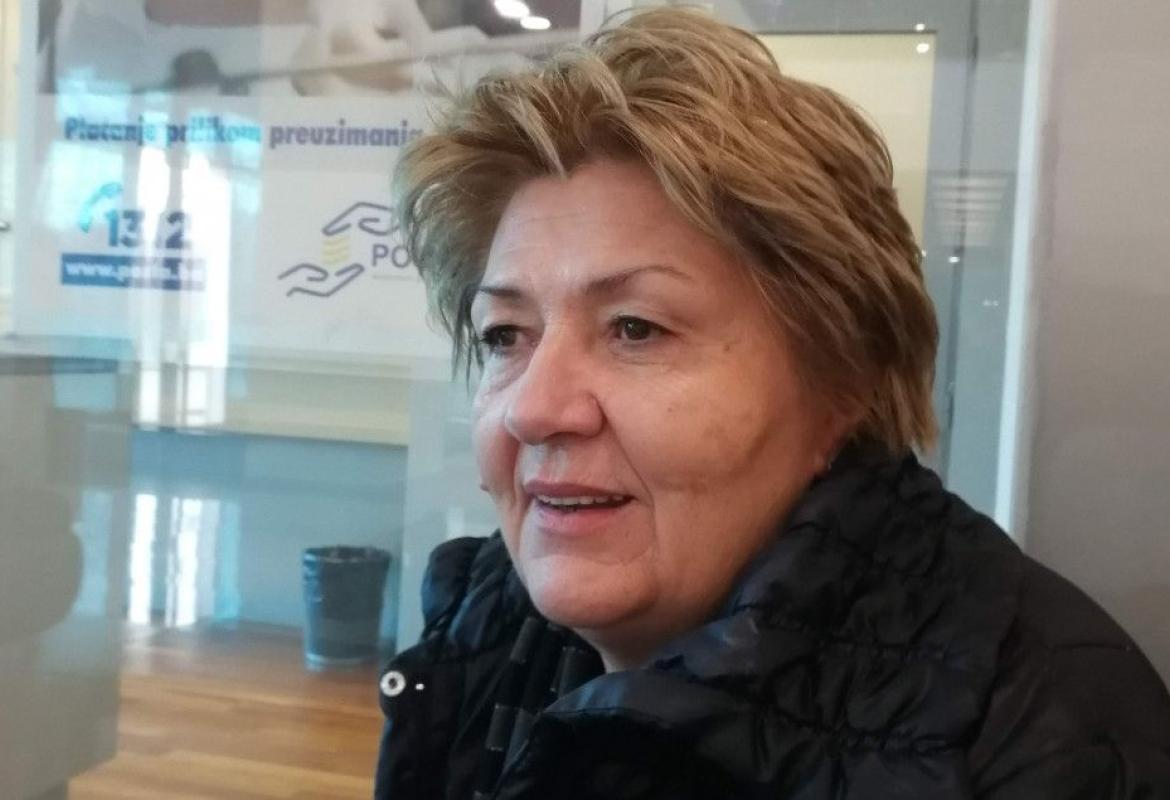 Sabaheta opet u akciji: Pogledajte kako krade torbicu u prodavnici (VIDEO)