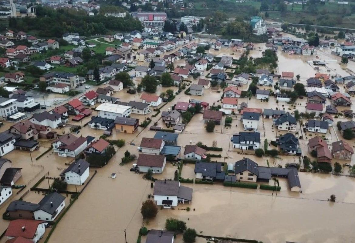 Stanje sa poplavama u USK se stabilizuje