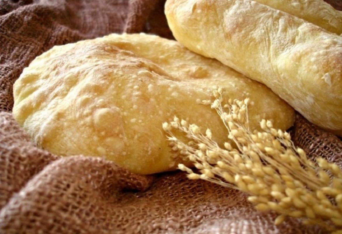 Pekara u Sarajevu dijeli besplatne somune za sugrađane koji su slabije ...