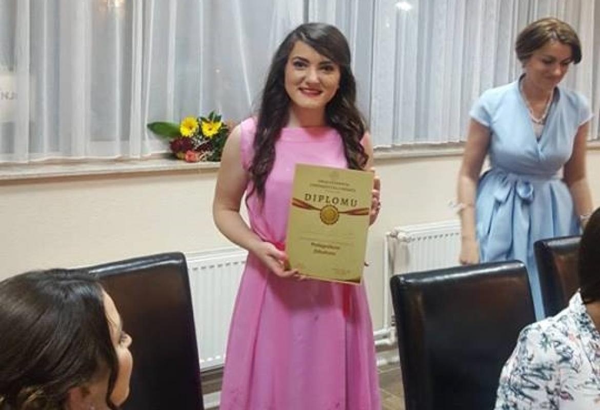 Nejra Mesić je ponos Cazina: Tipično krajiško dijete, uspješan učenik i ...