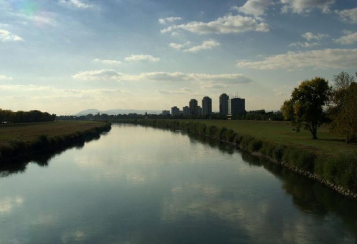 Danas uklanjanje aviobombe iz rijeke Save