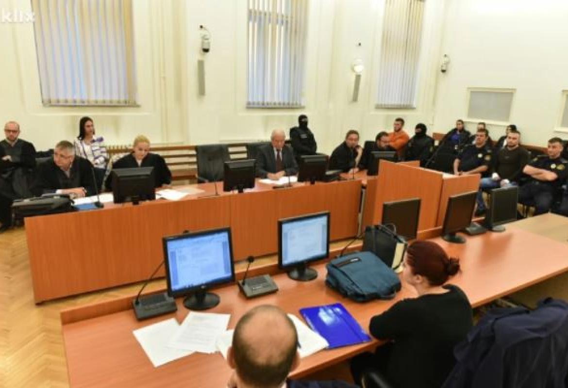 Iskaz svjedokinje: Amelova sestra Alma Sejfović slala 1.000 KM u ...