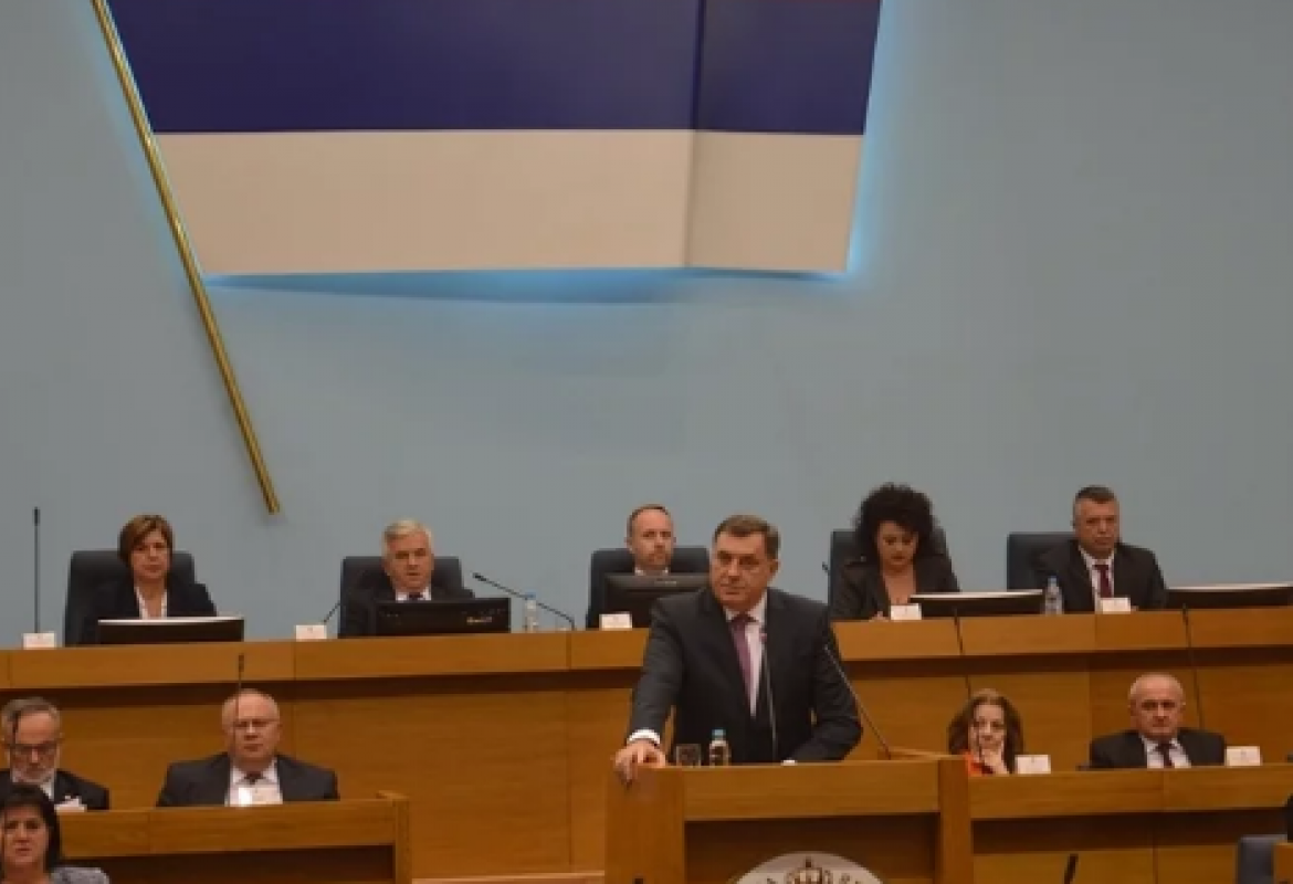 Narodna skupština Republike Srpske suspendovala referendum o Sudu i ...