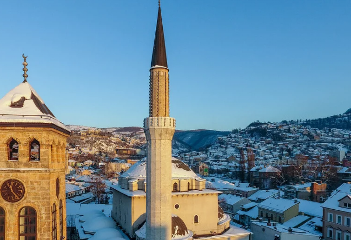 U Begovoj i Carevoj džamiji u Sarajevu održana molitva za vojnu akciju ...