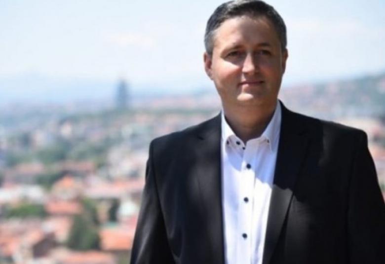 Cazin.NET - Budi informiran!