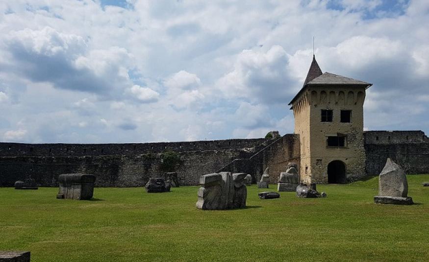 stari grad ostrožac | Cazin.NET