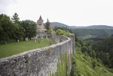 Cazin.NET - Budi informiran!